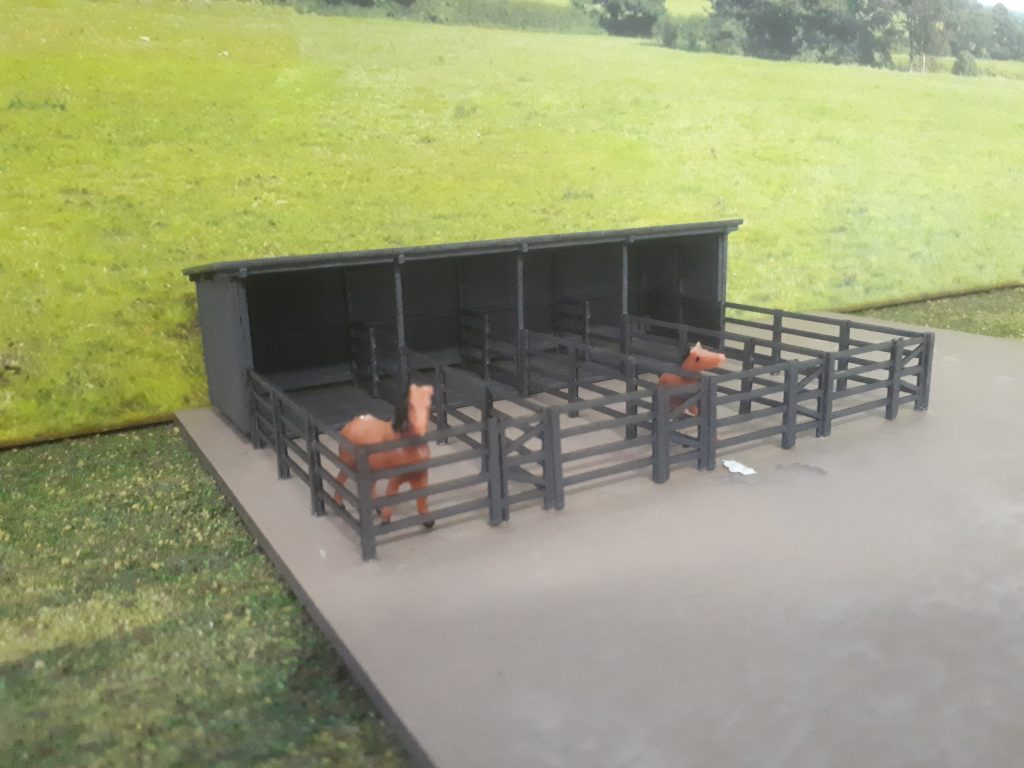 Ho Scale Open Horse Stalls with fenced yards - Walker Models