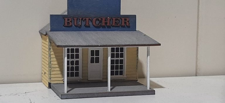 Low Relief Butcher shop HO scale 1/87 - Walker Models